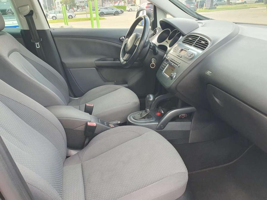 Black SEAT Altea XL 2007 in Kaunas, with an engine capacity of 1.90 L and mileage of 230 thousand km for 2750 €, photo 10 on AUTOMOTO.COM.LV