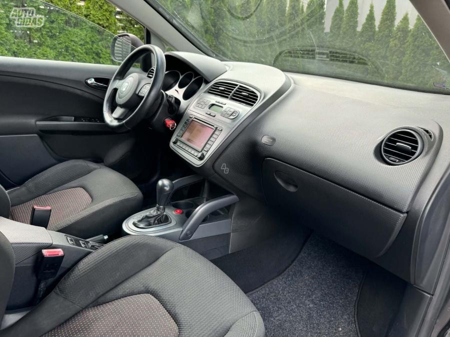 Черный Сеат Altea XL 2007 в Паневежис, объемом двигателя 2.00 л и пробегом 340 тыс. км за 2350 €, фото 13 на AUTOMOTO.COM.LV