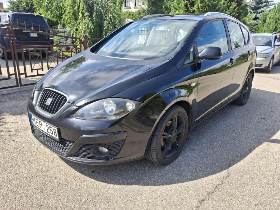 Melns SEAT Altea XL 2009 Panevēža, ar dzinēja tilpumu 1.90 L un nobraukumu 335 tūkst. km par 2350 €, foto 3 vietnē AUTOMOTO.COM.LV