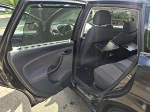 Melns SEAT Altea XL 2009 Panevēža, ar dzinēja tilpumu 1.90 L un nobraukumu 335 tūkst. km par 2350 €, foto 10 vietnē AUTOMOTO.COM.LV