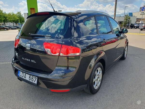 Melns SEAT Altea XL 2010 Kauņa, ar dzinēja tilpumu 1.80 L un nobraukumu 145 tūkst. km par 3100 €, foto 4 vietnē AUTOMOTO.COM.LV