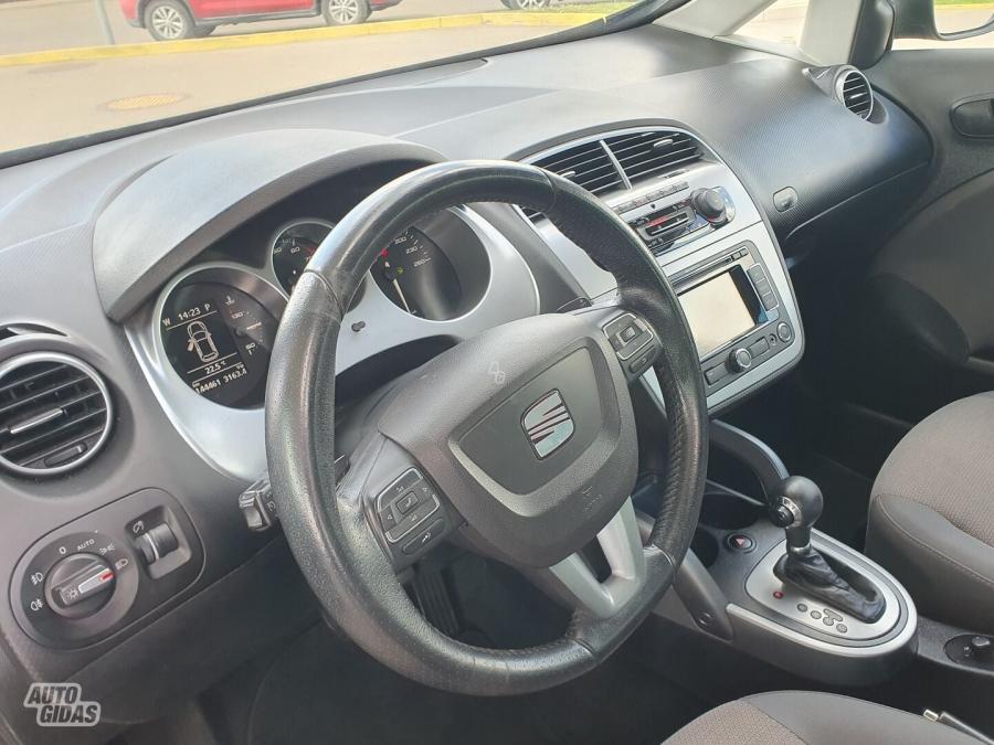 Melns SEAT Altea XL 2010 Kauņa, ar dzinēja tilpumu 1.80 L un nobraukumu 145 tūkst. km par 3100 €, foto 12 vietnē AUTOMOTO.COM.LV