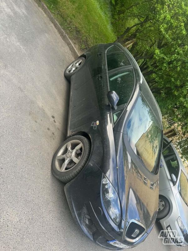Black SEAT Altea XL 2007 in Vilnius, with an engine capacity of 2.00 L and mileage of 289 thousand km for 1050 €, photo 5 on AUTOMOTO.COM.LV