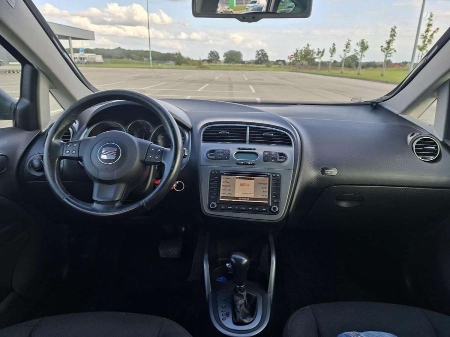 Черный Сеат Altea XL 2007 в Шяуляй, объемом двигателя 1.97 л и пробегом 340 тыс. км за 1500 €, фото 3 на AUTOMOTO.COM.LV