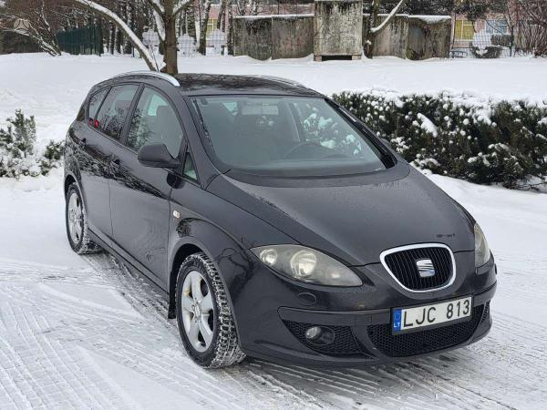 Black SEAT Altea XL 2008 in Vilnius, with an engine capacity of 1.90 L and mileage of 330 thousand km for 2100 €, photo 2 on AUTOMOTO.COM.LV
