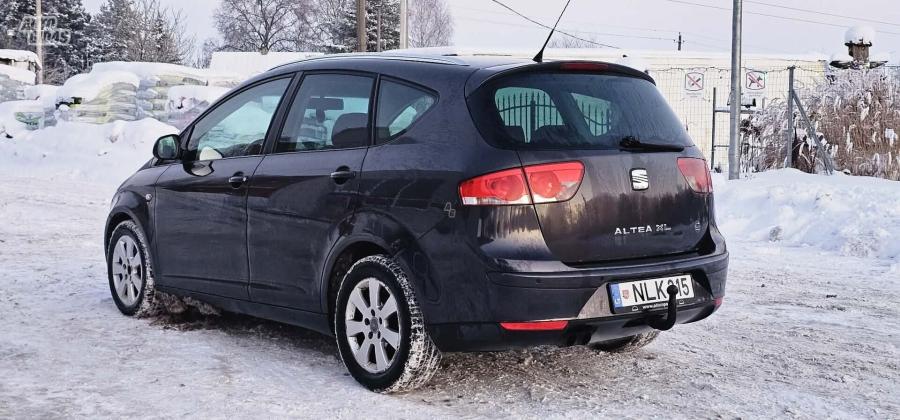 Melns SEAT Altea XL 2008 Kauņa, ar dzinēja tilpumu 2.00 L un nobraukumu 30 tūkst. km par 2200 €, foto 5 vietnē AUTOMOTO.COM.LV