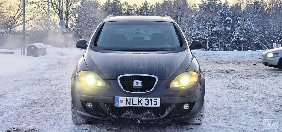 Melns SEAT Altea XL 2008 Kauņa, ar dzinēja tilpumu 2.00 L un nobraukumu 30 tūkst. km par 2200 €, foto 11 vietnē AUTOMOTO.COM.LV