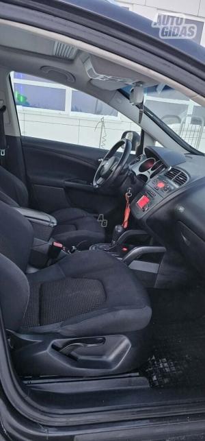 Melns SEAT Altea XL 2008 Kauņa, ar dzinēja tilpumu 2.00 L un nobraukumu 30 tūkst. km par 2200 €, foto 14 vietnē AUTOMOTO.COM.LV