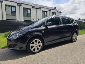 Black SEAT Altea XL 2008 in Kaunas, with an engine capacity of 2.00 L and mileage of 292 thousand km for 2950 €, photo  on AUTOMOTO.COM.LV