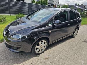 Black SEAT Altea XL 2008 in Kaunas, with an engine capacity of 2.00 L and mileage of 292 thousand km for 2950 €, photo 5 on AUTOMOTO.COM.LV