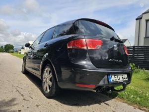 Black SEAT Altea XL 2008 in Kaunas, with an engine capacity of 2.00 L and mileage of 292 thousand km for 2950 €, photo 12 on AUTOMOTO.COM.LV