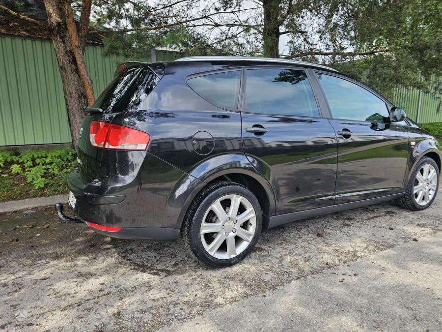 Black SEAT Altea XL 2008 in Kaunas, with an engine capacity of 2.00 L and mileage of 292 thousand km for 2950 €, photo 20 on AUTOMOTO.COM.LV