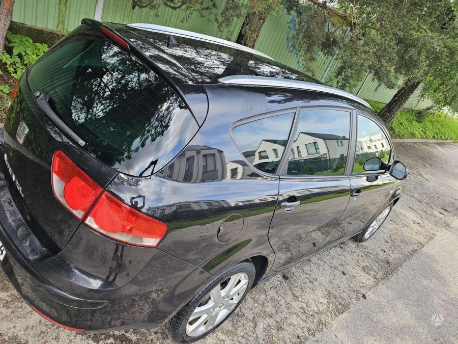 Black SEAT Altea XL 2008 in Kaunas, with an engine capacity of 2.00 L and mileage of 292 thousand km for 2950 €, photo 24 on AUTOMOTO.COM.LV