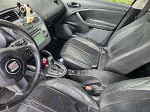 Black SEAT Altea XL 2008 in Kaunas, with an engine capacity of 2.00 L and mileage of 292 thousand km for 2950 €, photo 26 on AUTOMOTO.COM.LV