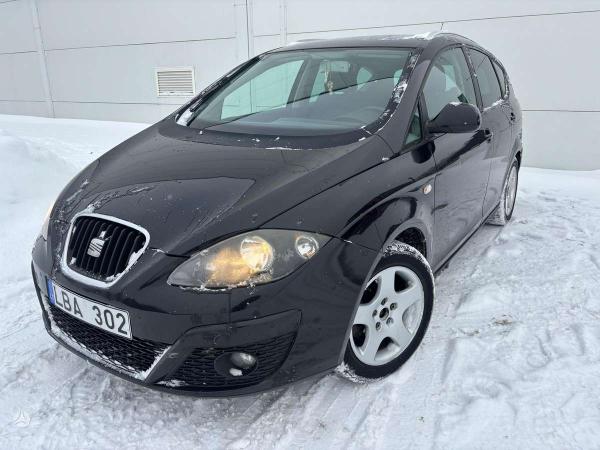 Black SEAT Altea XL 2010 in Kaunas, with an engine capacity of 1.60 L and mileage of 220 thousand km for 3950 €, photo 2 on AUTOMOTO.COM.LV