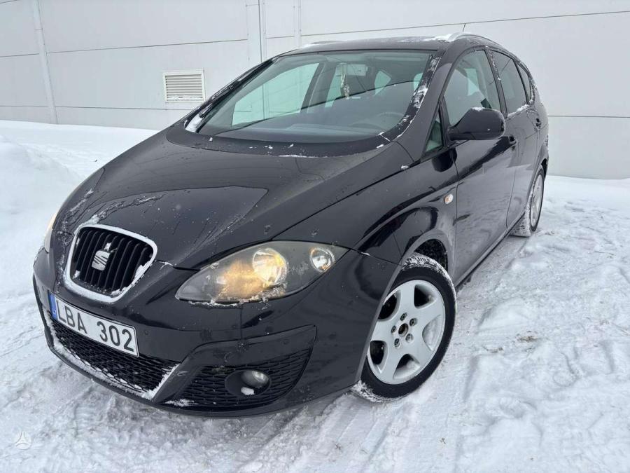 Black SEAT Altea XL 2010 in Kaunas, with an engine capacity of 1.60 L and mileage of 220 thousand km for 3950 €, photo 2 on AUTOMOTO.COM.LV