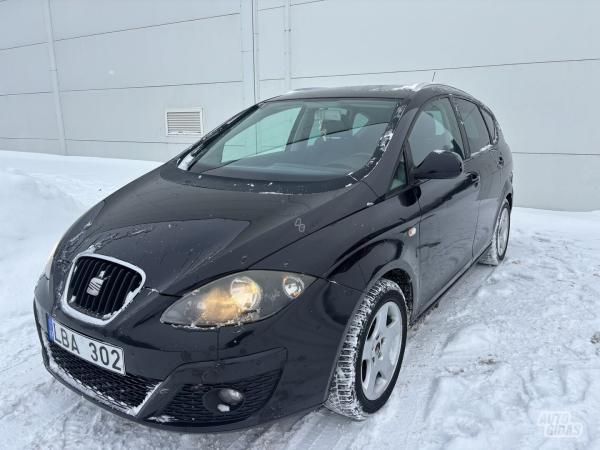 Black SEAT Altea XL 2010 in Kaunas, with an engine capacity of 1.60 L and mileage of 220 thousand km for 3490 €, photo 2 on AUTOMOTO.COM.LV