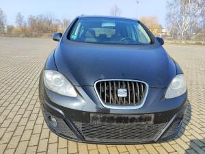 Black SEAT Altea XL 2010 in Marijampole, with an engine capacity of 1.20 L and mileage of 231 thousand km for 2450 €, photo 3 on AUTOMOTO.COM.LV