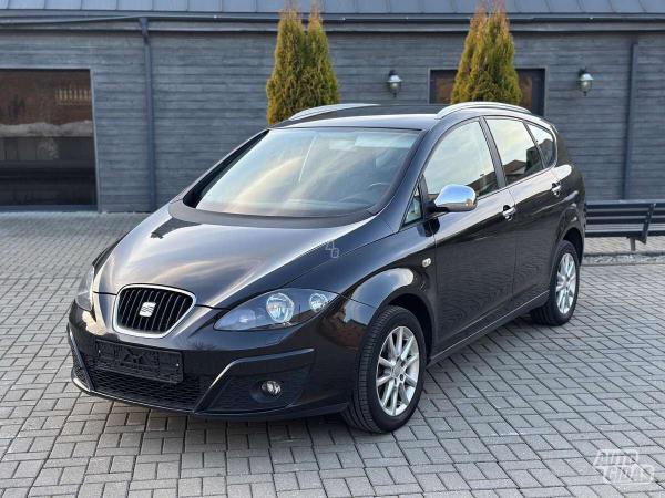 Черный Сеат Altea XL 2010 в Кедайняй, объемом двигателя 1.60 л и пробегом 251 тыс. км за 3999 €, фото 1 на AUTOMOTO.COM.LV