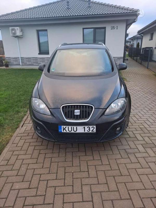 Melns SEAT Altea XL 2013 Klaipėda, ar dzinēja tilpumu 1.60 L un nobraukumu 146 tūkst. km par 4000 €, foto 1 vietnē AUTOMOTO.COM.LV