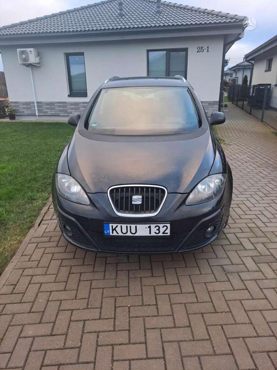Melns SEAT Altea XL 2013 Klaipėda, ar dzinēja tilpumu 1.60 L un nobraukumu 146 tūkst. km par 4000 €, foto 1 vietnē AUTOMOTO.COM.LV