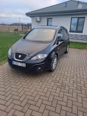 Melns SEAT Altea XL 2013 Klaipėda, ar dzinēja tilpumu 1.60 L un nobraukumu 146 tūkst. km par 4000 €, foto 2 vietnē AUTOMOTO.COM.LV