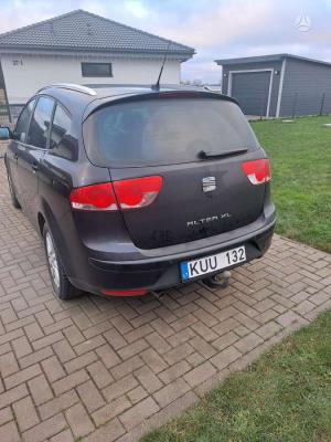 Melns SEAT Altea XL 2013 Klaipėda, ar dzinēja tilpumu 1.60 L un nobraukumu 146 tūkst. km par 4000 €, foto 5 vietnē AUTOMOTO.COM.LV
