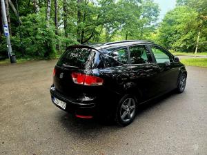Black SEAT Altea XL 2014 in Kaunas, with an engine capacity of 1.97 L and mileage of 235 thousand km for 4000 €, photo 5 on AUTOMOTO.COM.LV