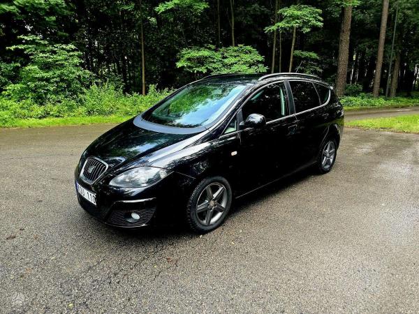 Black SEAT Altea XL 2014 in Kaunas, with an engine capacity of 1.97 L and mileage of 235 thousand km for 4000 €, photo 8 on AUTOMOTO.COM.LV