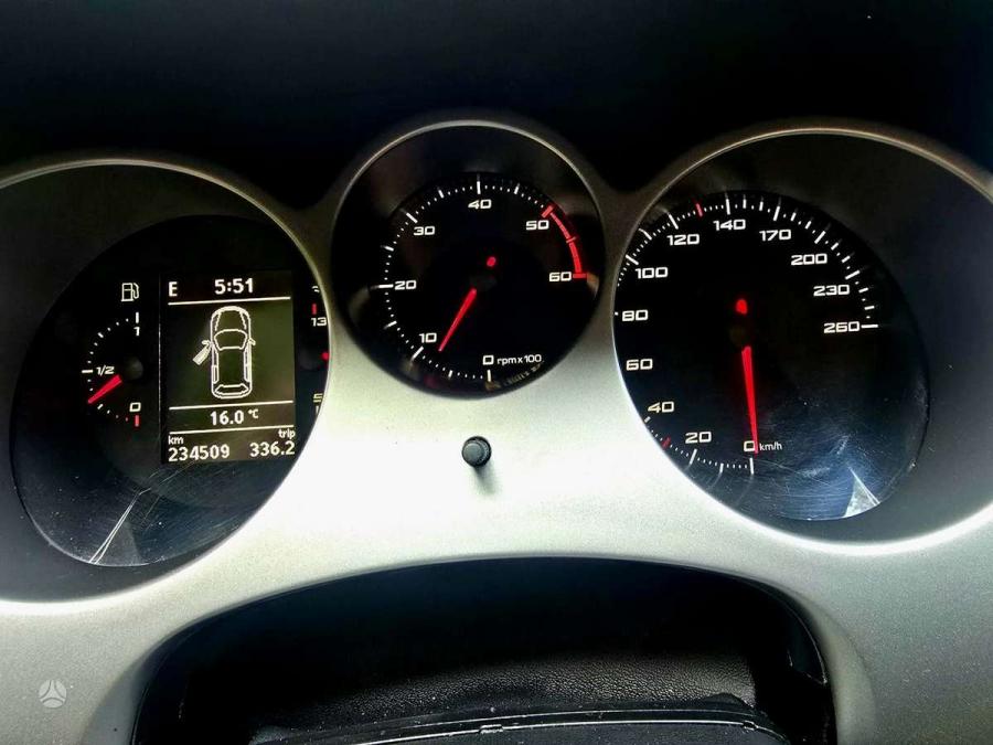 Black SEAT Altea XL 2014 in Kaunas, with an engine capacity of 1.97 L and mileage of 235 thousand km for 4000 €, photo 11 on AUTOMOTO.COM.LV