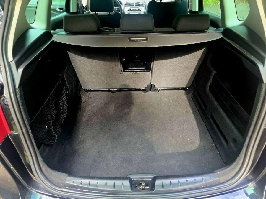 Black SEAT Altea XL 2014 in Kaunas, with an engine capacity of 1.97 L and mileage of 235 thousand km for 4000 €, photo 21 on AUTOMOTO.COM.LV