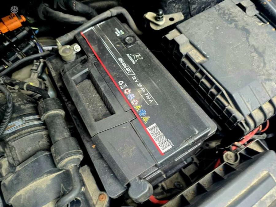 Black SEAT Altea XL 2014 in Kaunas, with an engine capacity of 1.97 L and mileage of 235 thousand km for 4000 €, photo 28 on AUTOMOTO.COM.LV