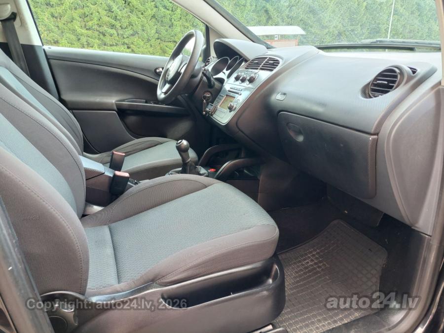Melns SEAT Altea XL 2008 Tartu, ar dzinēja tilpumu 1.90 L un nobraukumu 343 tūkst. km par 1800 €, foto 6 vietnē AUTOMOTO.COM.LV