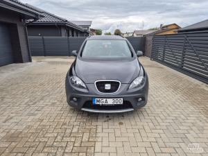 Melns SEAT Altea XL 2010 Kauņa, ar dzinēja tilpumu 1.60 L un nobraukumu 405 tūkst. km par 3400 €, foto 4 vietnē AUTOMOTO.COM.LV