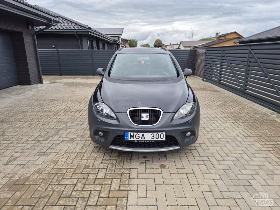 Melns SEAT Altea XL 2010 Kauņa, ar dzinēja tilpumu 1.60 L un nobraukumu 405 tūkst. km par 3400 €, foto 4 vietnē AUTOMOTO.COM.LV