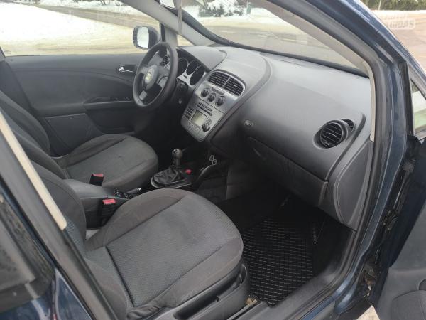 Zils SEAT Altea XL 2007 Kauņa, ar dzinēja tilpumu 1.90 L un nobraukumu 346 tūkst. km par 1550 €, foto 9 vietnē AUTOMOTO.COM.LV