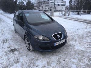Blue SEAT Altea XL 2007 in Kaunas, with an engine capacity of 1.90 L and mileage of 346 thousand km for 1550 €, photo 3 on AUTOMOTO.COM.LV