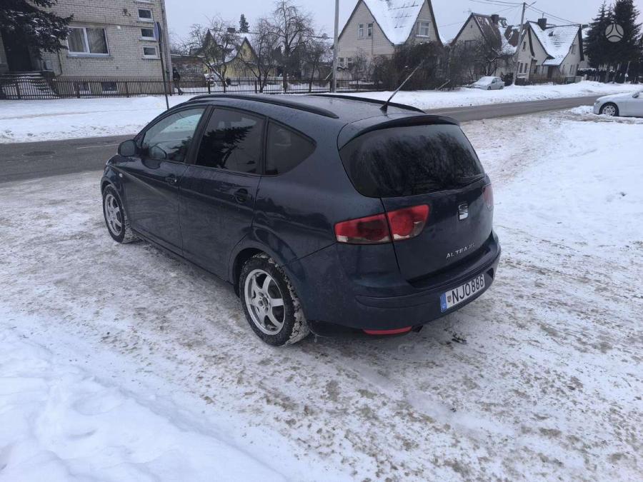 Blue SEAT Altea XL 2007 in Kaunas, with an engine capacity of 1.90 L and mileage of 346 thousand km for 1550 €, photo 6 on AUTOMOTO.COM.LV