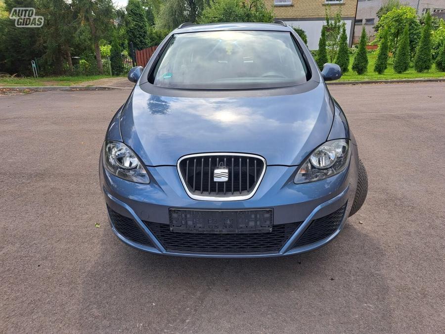 Blue SEAT Altea XL 2009 in Birzai, with an engine capacity of 1.40 L and mileage of 171 thousand km for 2400 €, photo 1 on AUTOMOTO.COM.LV