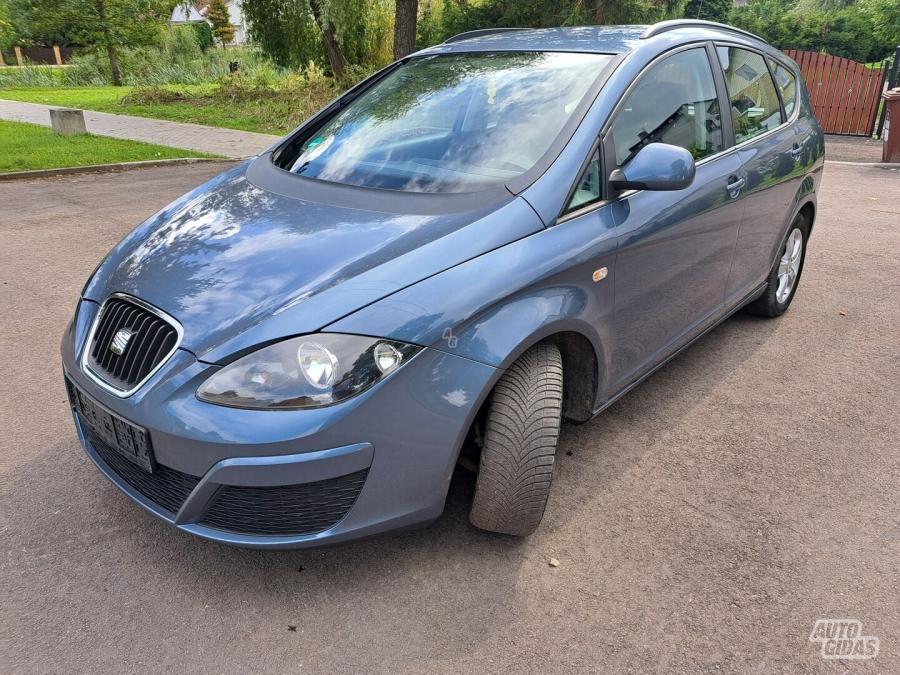 Blue SEAT Altea XL 2009 in Birzai, with an engine capacity of 1.40 L and mileage of 171 thousand km for 2400 €, photo 3 on AUTOMOTO.COM.LV