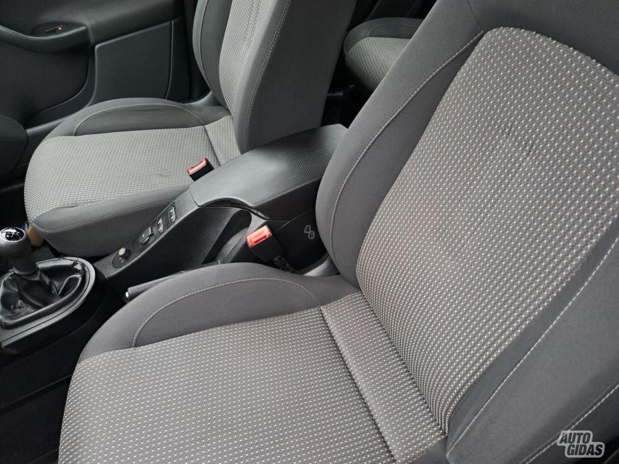 Blue SEAT Altea XL 2009 in Birzai, with an engine capacity of 1.40 L and mileage of 171 thousand km for 2400 €, photo 20 on AUTOMOTO.COM.LV