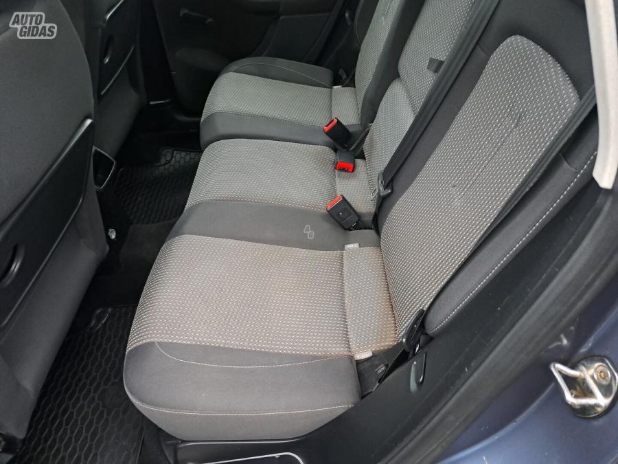 Zils SEAT Altea XL 2009 Biržai, ar dzinēja tilpumu 1.40 L un nobraukumu 171 tūkst. km par 2400 €, foto 18 vietnē AUTOMOTO.COM.LV