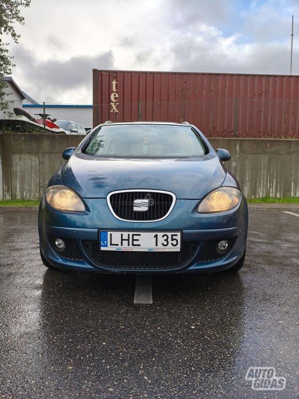 Zils SEAT Altea XL 2006 Viļņa, ar dzinēja tilpumu 2.00 L un nobraukumu 361 tūkst. km par 1300 €, foto 1 vietnē AUTOMOTO.COM.LV