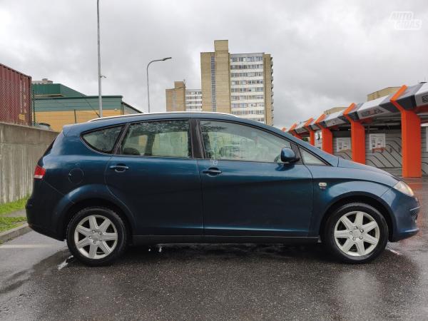 Zils SEAT Altea XL 2006 Viļņa, ar dzinēja tilpumu 2.00 L un nobraukumu 361 tūkst. km par 1300 €, foto 3 vietnē AUTOMOTO.COM.LV