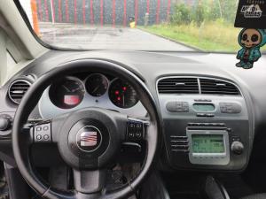 Zils SEAT Altea XL 2006 Viļņa, ar dzinēja tilpumu 2.00 L un nobraukumu 361 tūkst. km par 1300 €, foto 14 vietnē AUTOMOTO.COM.LV