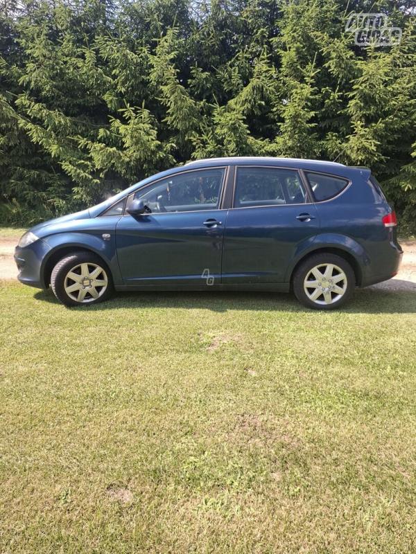 Blue SEAT Altea XL 2006 in Elektrenai, with an engine capacity of 2.00 L and mileage of 361 thousand km for 1750 €, photo 4 on AUTOMOTO.COM.LV