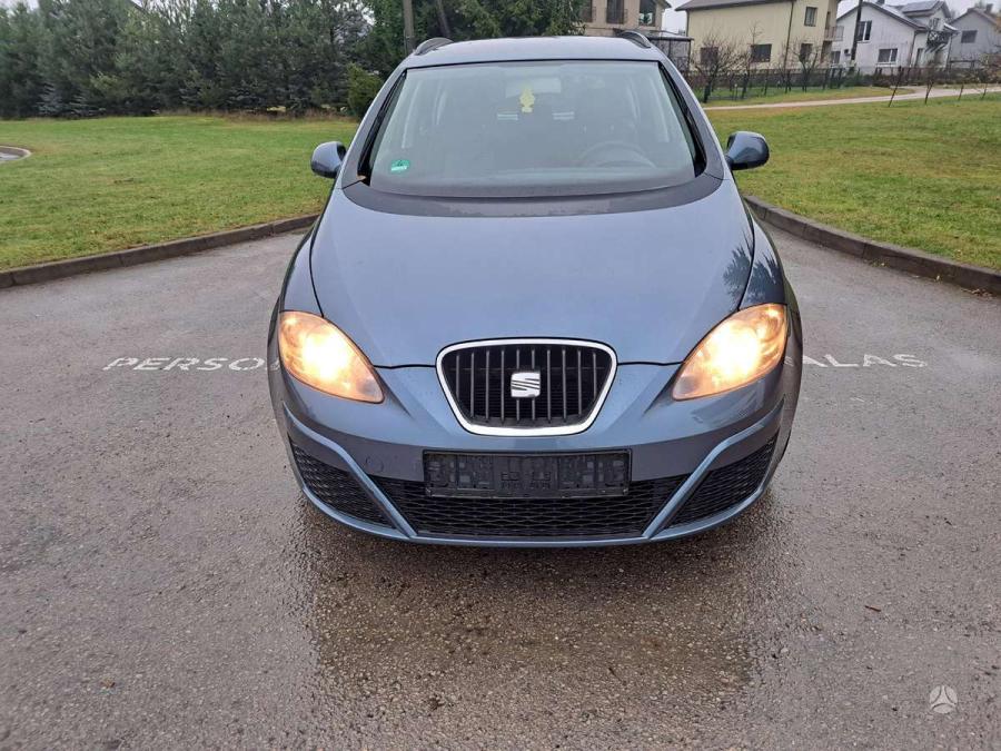 Zils SEAT Altea XL 2009 Biržai, ar dzinēja tilpumu 1.39 L un nobraukumu 171 tūkst. km par 2650 €, foto 1 vietnē AUTOMOTO.COM.LV