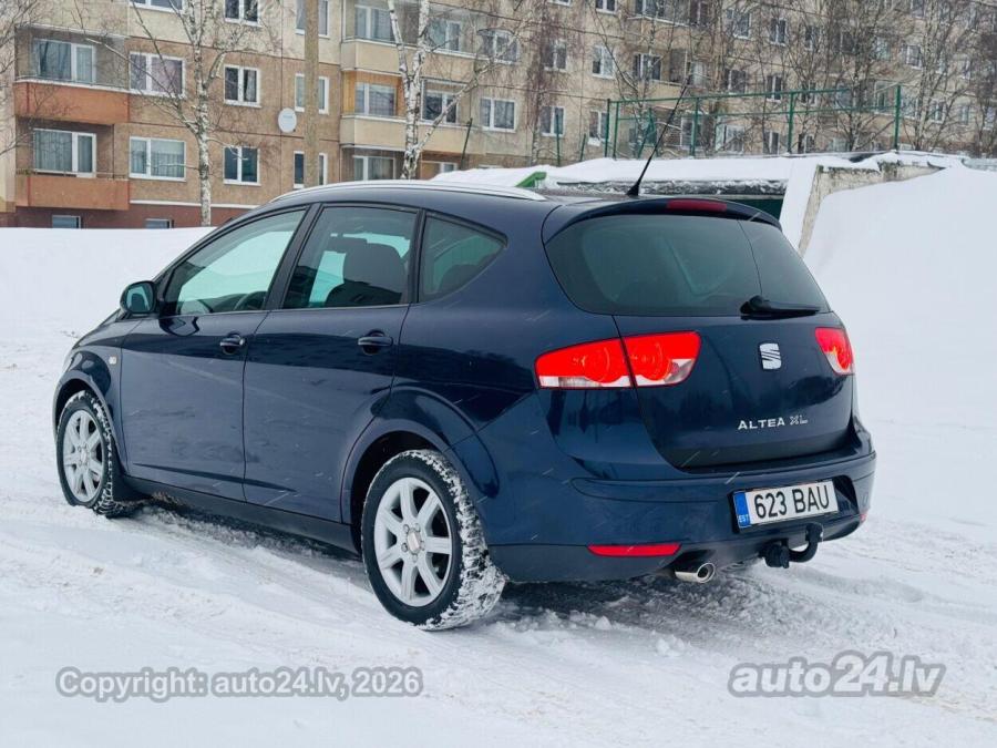 Zils SEAT Altea XL 2008 Tallina, ar dzinēja tilpumu 1.60 L un nobraukumu 172 tūkst. km par 2200 €, foto 4 vietnē AUTOMOTO.COM.LV
