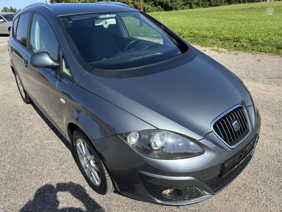 Zaļš SEAT Altea XL 2012 Šauļi, ar dzinēja tilpumu 1.60 L un nobraukumu 179 tūkst. km par 3950 €, foto 10 vietnē AUTOMOTO.COM.LV