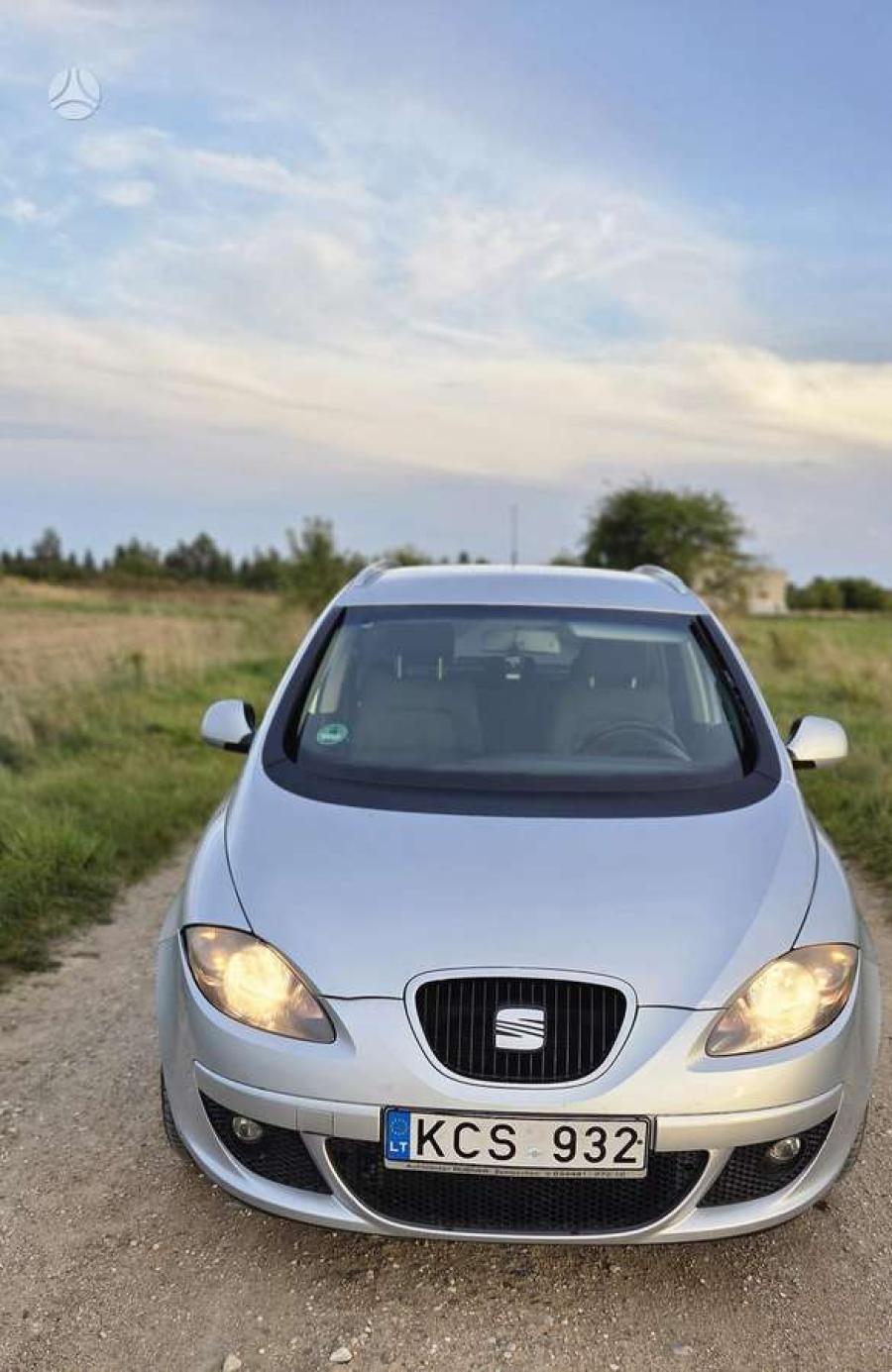 Grey SEAT Altea XL 2007 in Siauliai, with an engine capacity of 1.97 L and mileage of 265 thousand km for 1600 €, photo 1 on AUTOMOTO.COM.LV